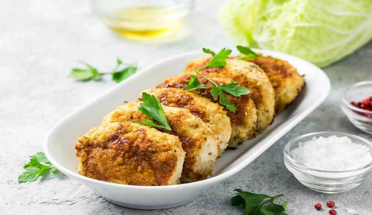 Panggang cutlet | alus ing njero lan crunchy njaba