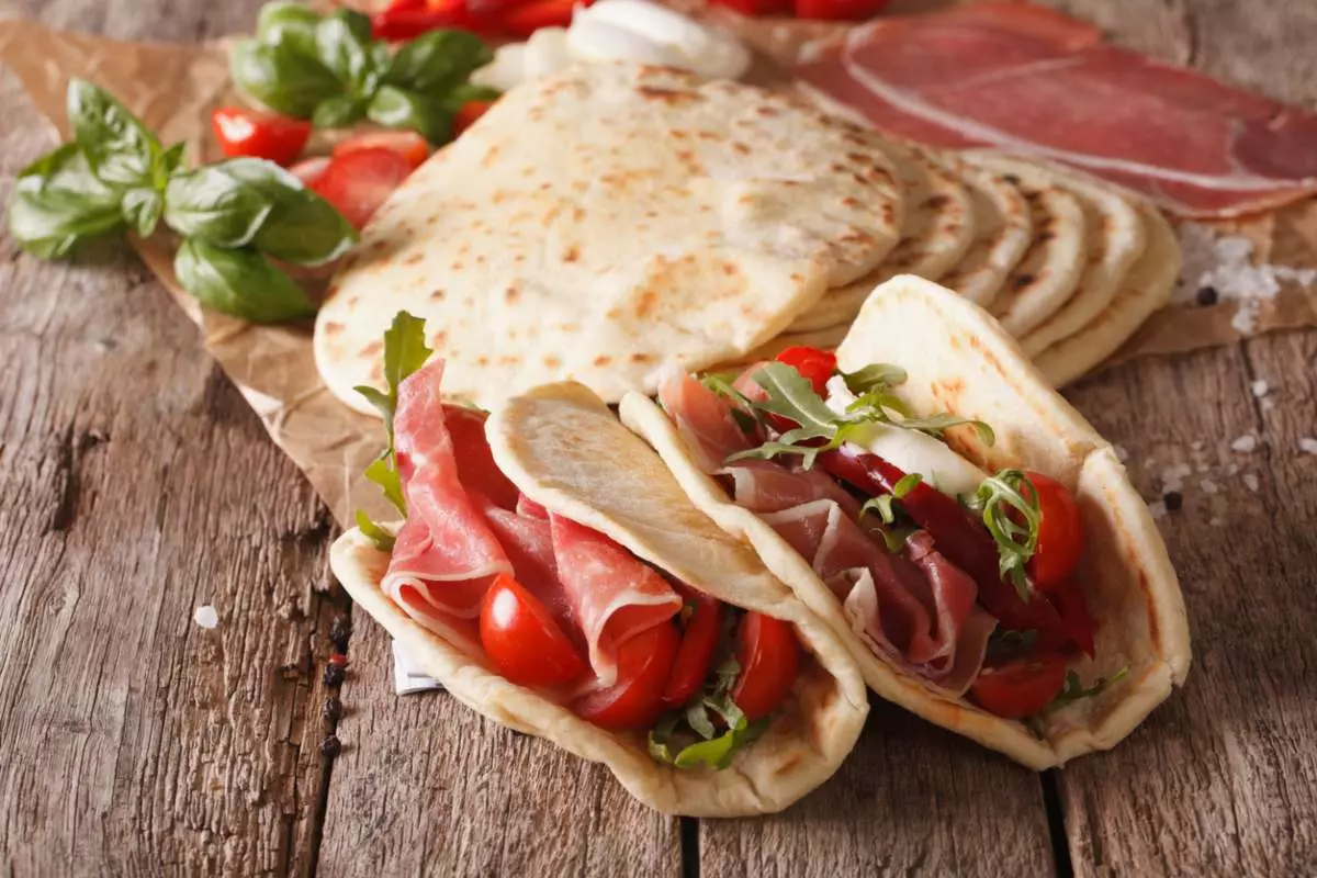 Piadina all'ortolana za sveže in lahko kosilo