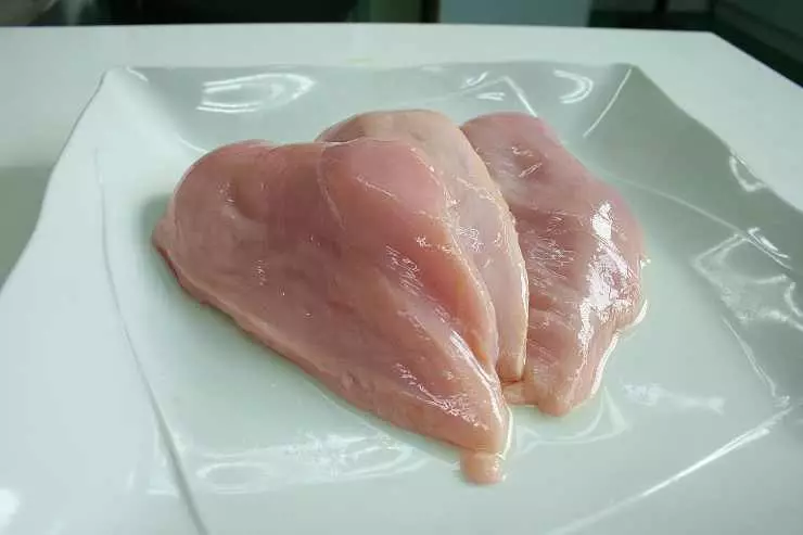 Mga eskalope sa manok nga adunay mga sili - ricettasprint