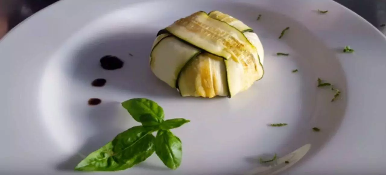 Iyọ zuccotto pẹlu courgettes ati poteto | Ohun rọrun ati ki o dun ika ounje