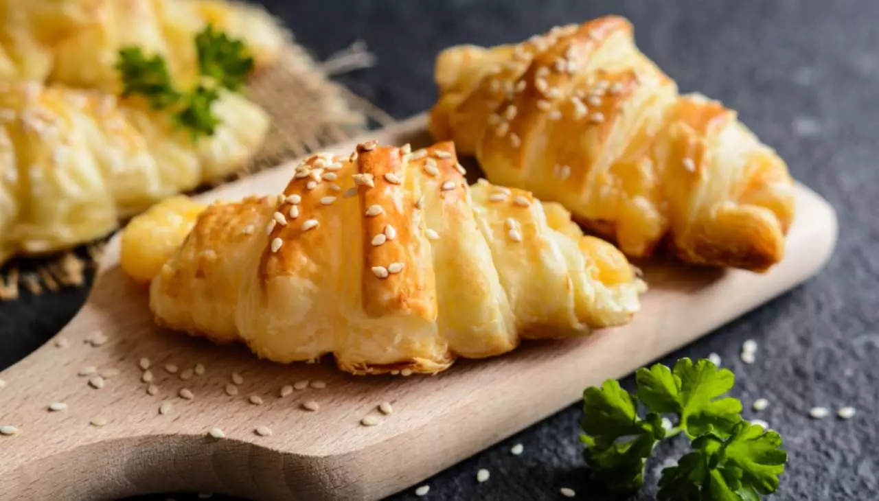 Croissant savoir l Recipe fototra ho an'ny tsakitsaky tsara