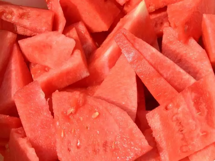 Skewers le watermelon agus feta, an t-oideas samhraidh a bhlaiseadh 8013_2