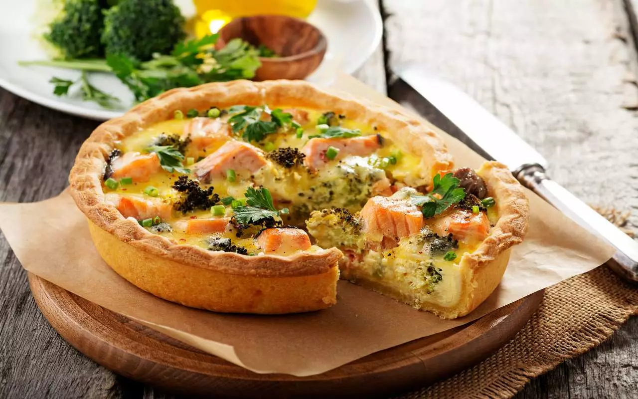 Salmon and broccoli pie | អាហារពេលល្ងាចដ៏ល្អ រហ័ស និងងាយស្រួល