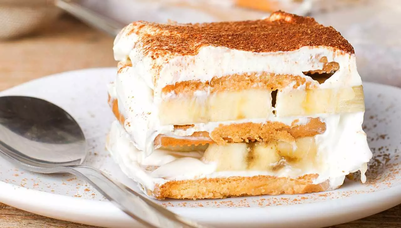 pisang tiramisu | Resep-resep kanggo panganan cuci mulut sing ora bisa dibakar