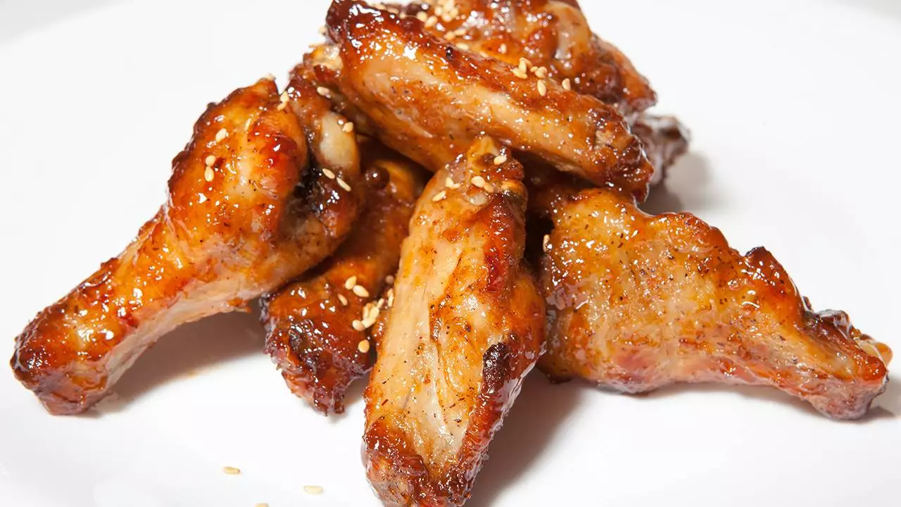 asas de frango fritas com molho chinês
