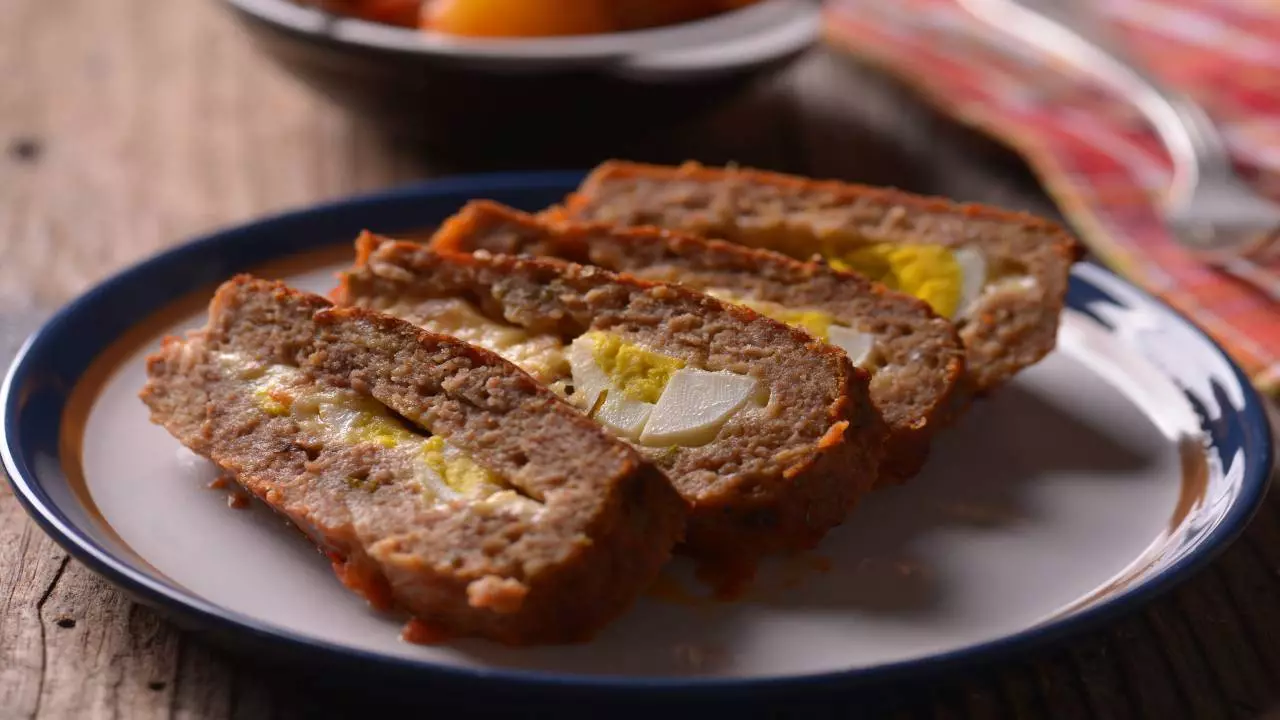 Lamb meatloaf | The stuffed meatloaf of the Easter holidays