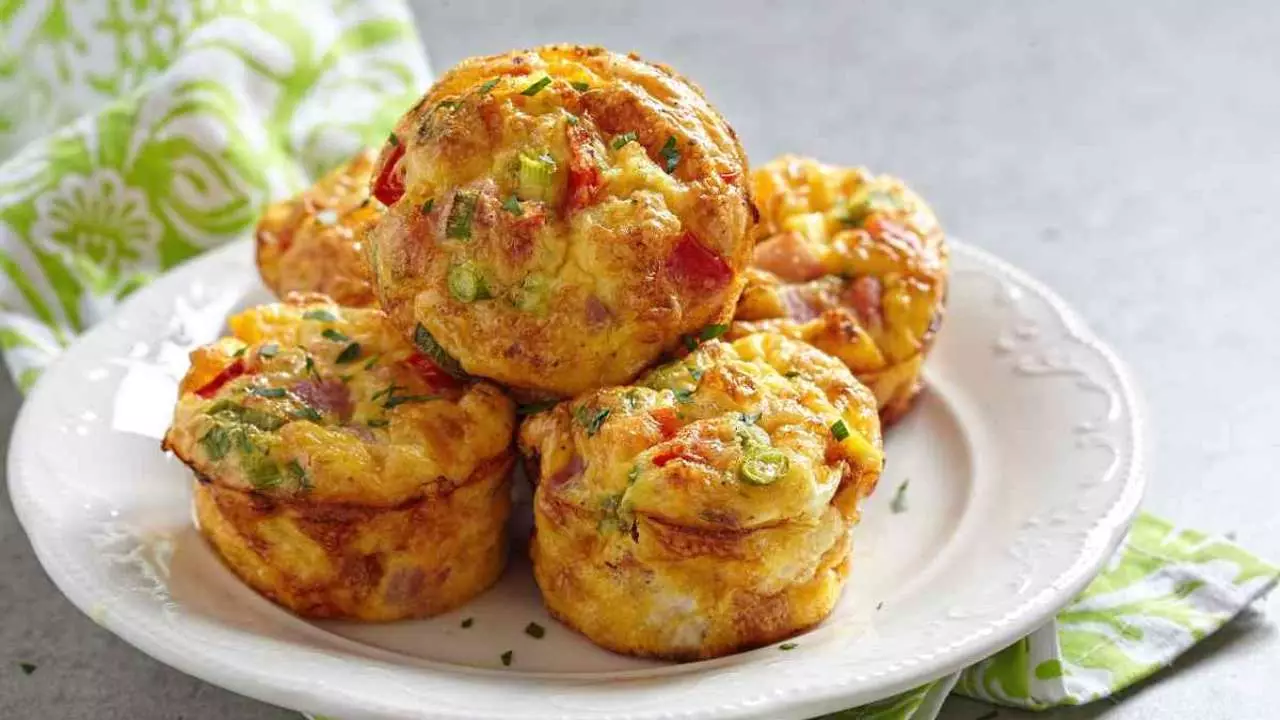 Omelette Muffin mat Tomaten a Zucchini | Soft a lecker