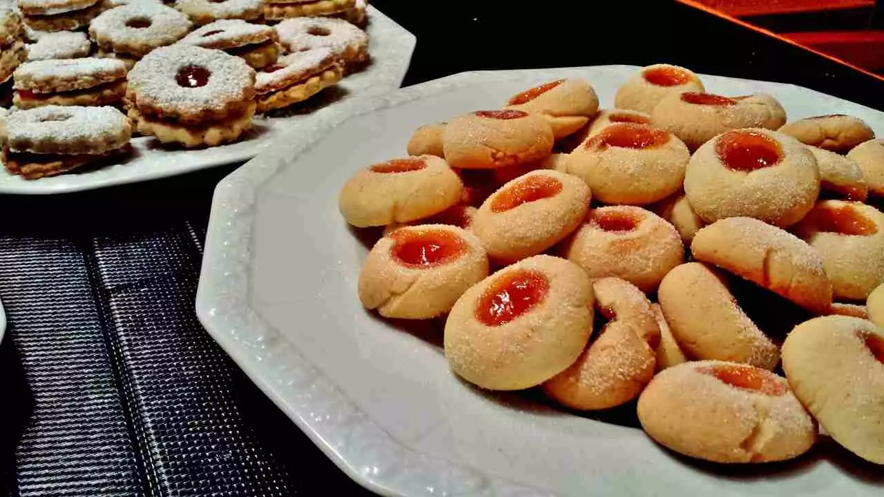 Ingredients deliciosos per a la preparació de la recepta de galetes de Filadèlfia