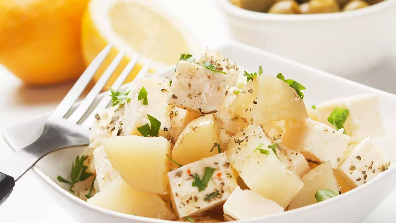 Salad kentang ala Yunani