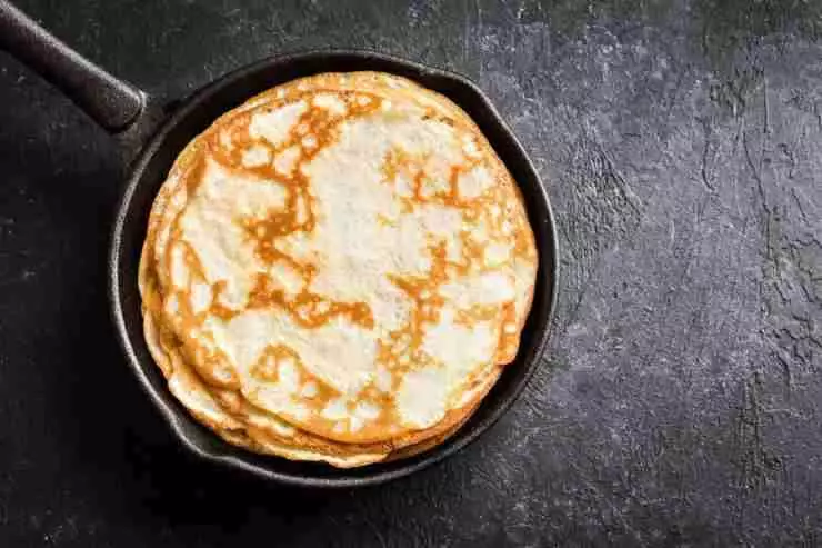 Light Crepes | ချိုမြိန်သော သို့မဟုတ် အရသာရှိသော ဖန်တီးမှုများအတွက် အခြေခံချက်ပြုတ်နည်း 8528_3