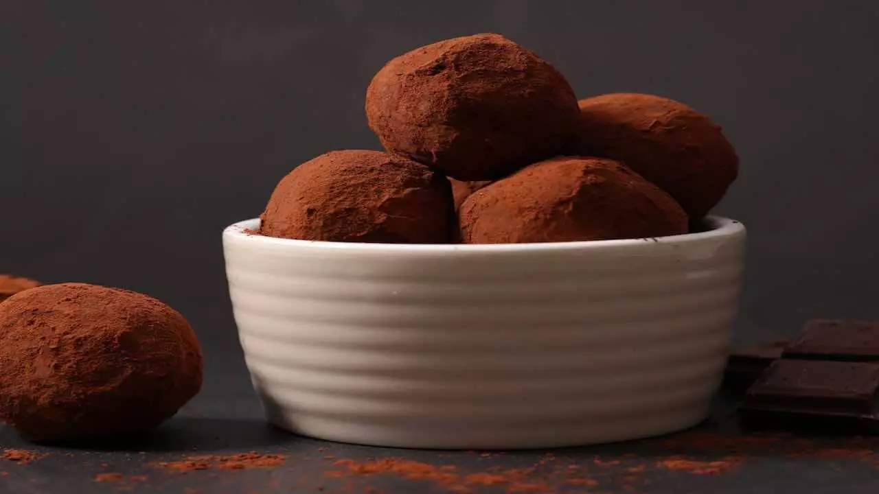 Niu ma koko truffles ma mascarpone faatumu | A aunoa ma le kuka!