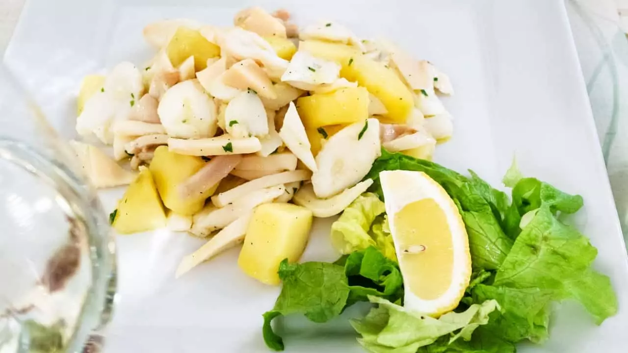 Squid and potato salad. Excellent cooking with white wine