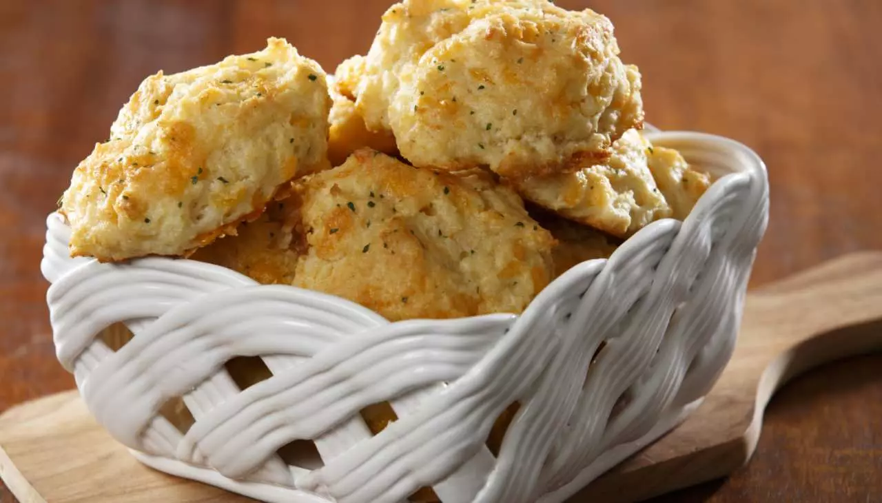 Cheese biscuits l Savory and very simple delicacies