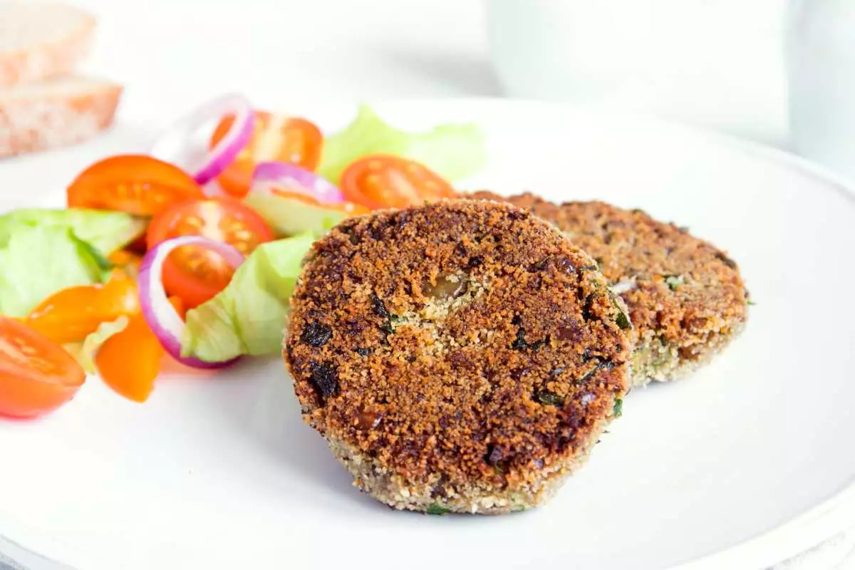 Lentil at Potato Hamburger, para sa isang magandang vegetarian pangalawang kurso