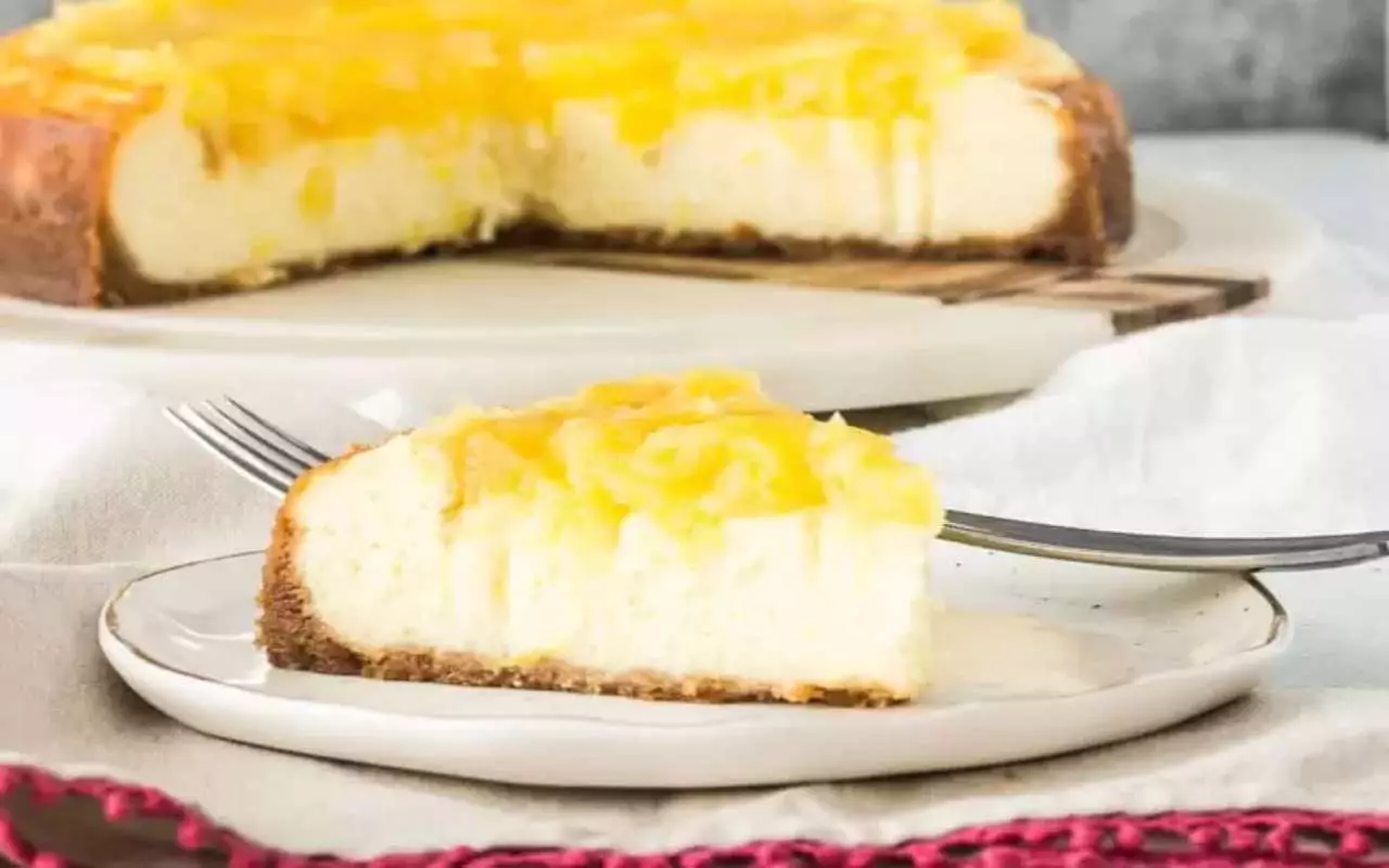 Cheesecake me makarona dhe ananas | E freskët dhe krokante, e shijshme pas një vakti