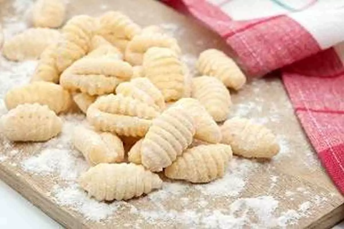 Vizes és lisztes gnocchi: gyors és egyszerű recept burgonya nélkül