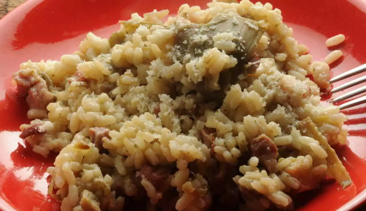 Tiella of rice with artichokes and potatoes | Simple and tasty recipe