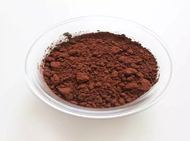 Cocoa da farin cakulan bam | kayan zaki mai daɗi mai daɗi 9416_2
