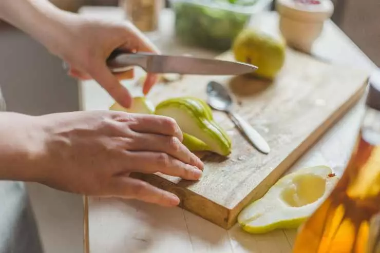 Glazirana tortica iz hrušk in orehov - ričetov odtis