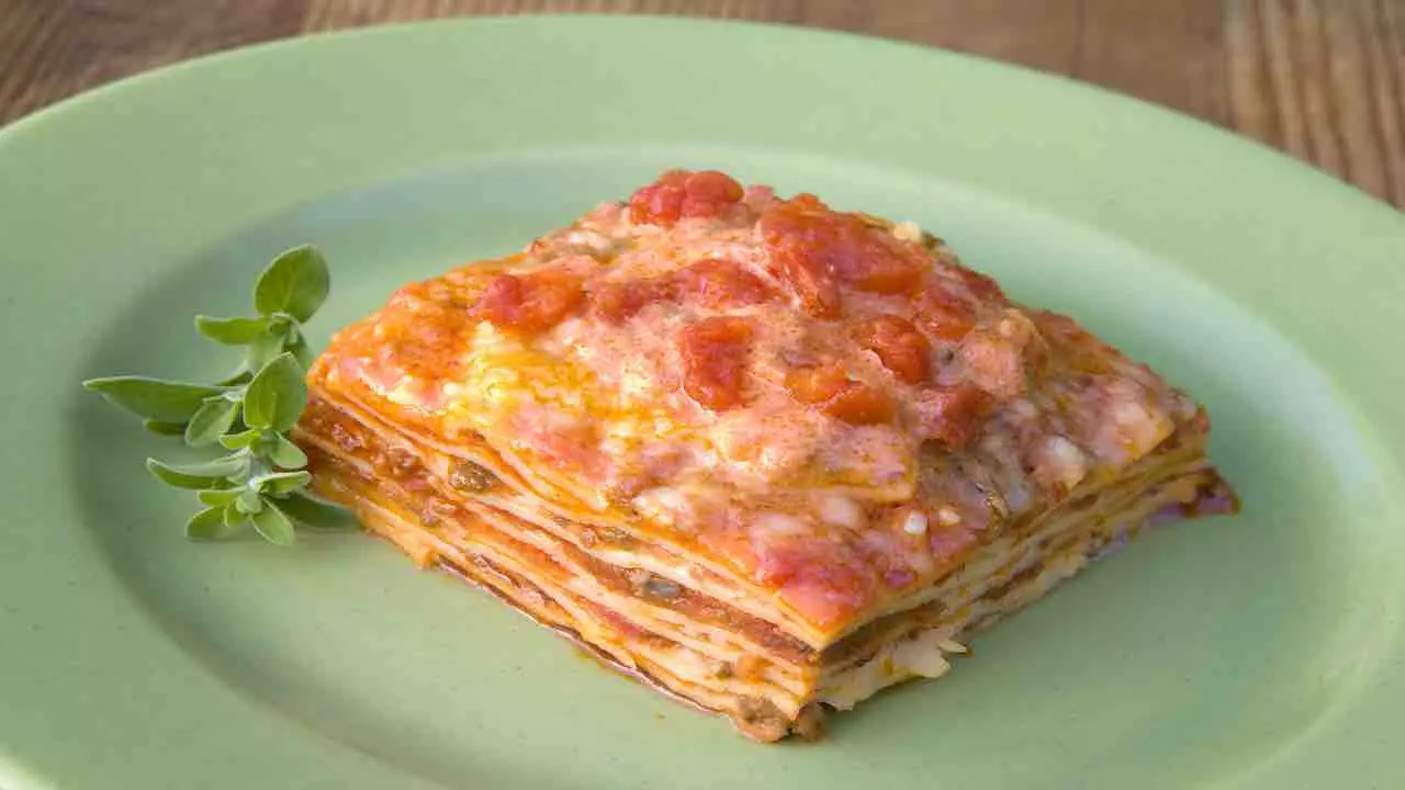 Pizzaiola lasagna