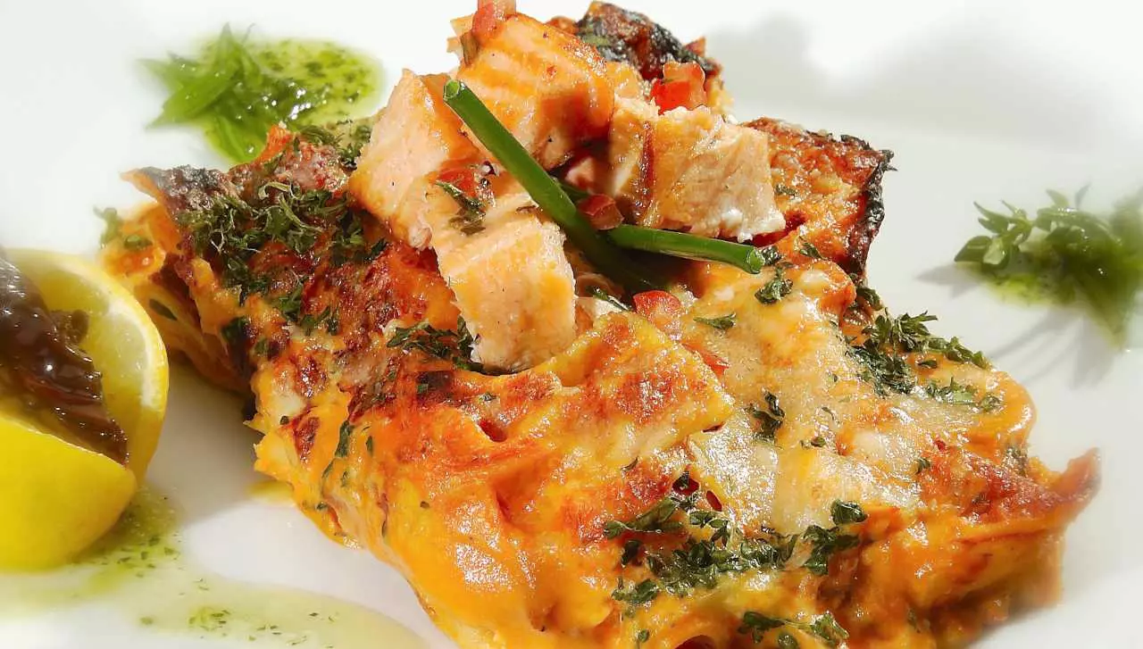 Makkelijke Kerstavond Recepten | Lasagne met zalm en aromatische kruiden