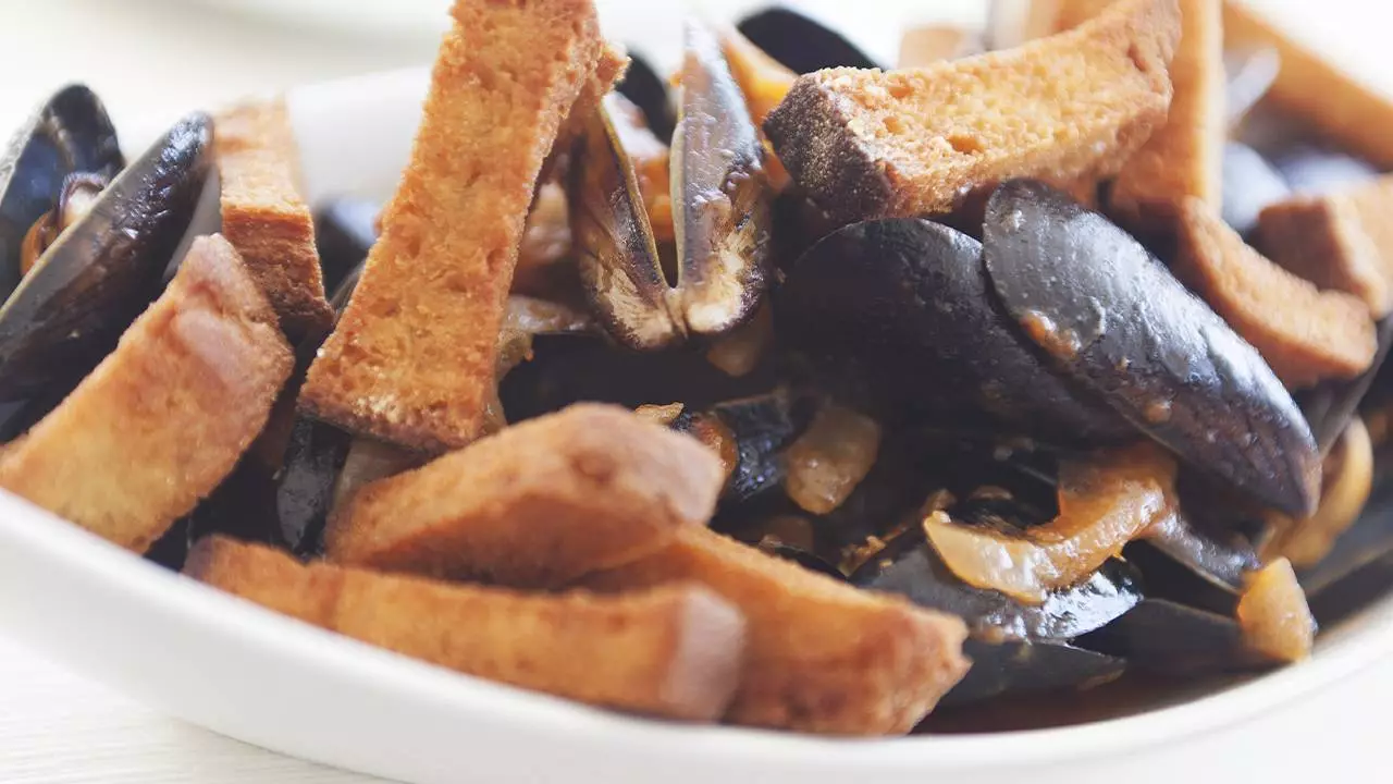 Moules à la Tarantina, un doigt typique de la cuisine des Pouilles