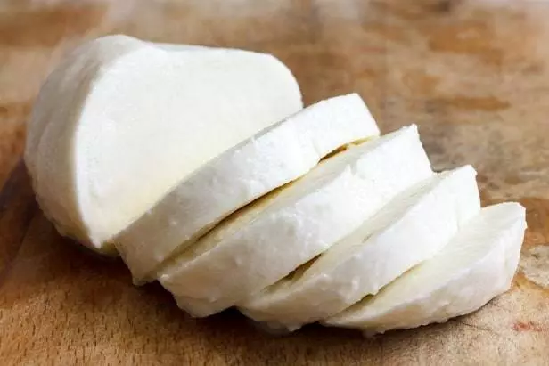 Soğuk makarna Mozzarella ve Domates, sprint ve plaja gitmek için pratik 9818_4